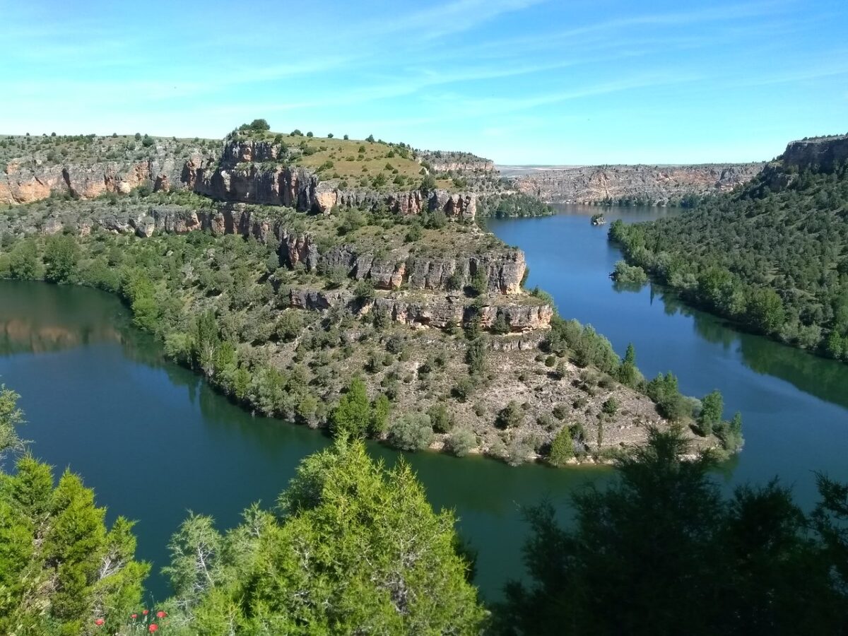 Hoces del Río Duratón: un paisaje espectacular en el parque natural ...